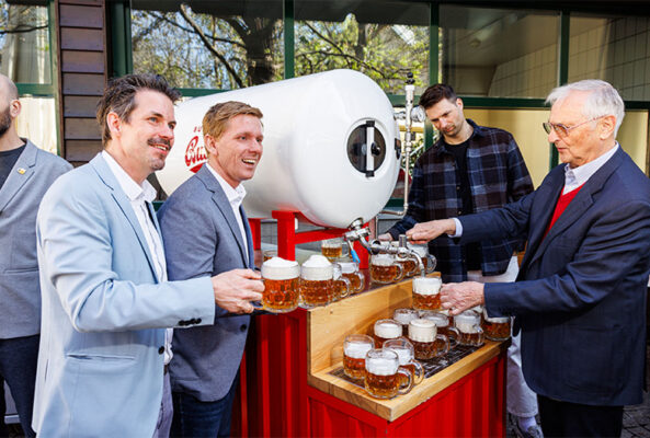 100 Jahre Budweiser Budvar im Schweizerhaus: Wiener Traditions ...